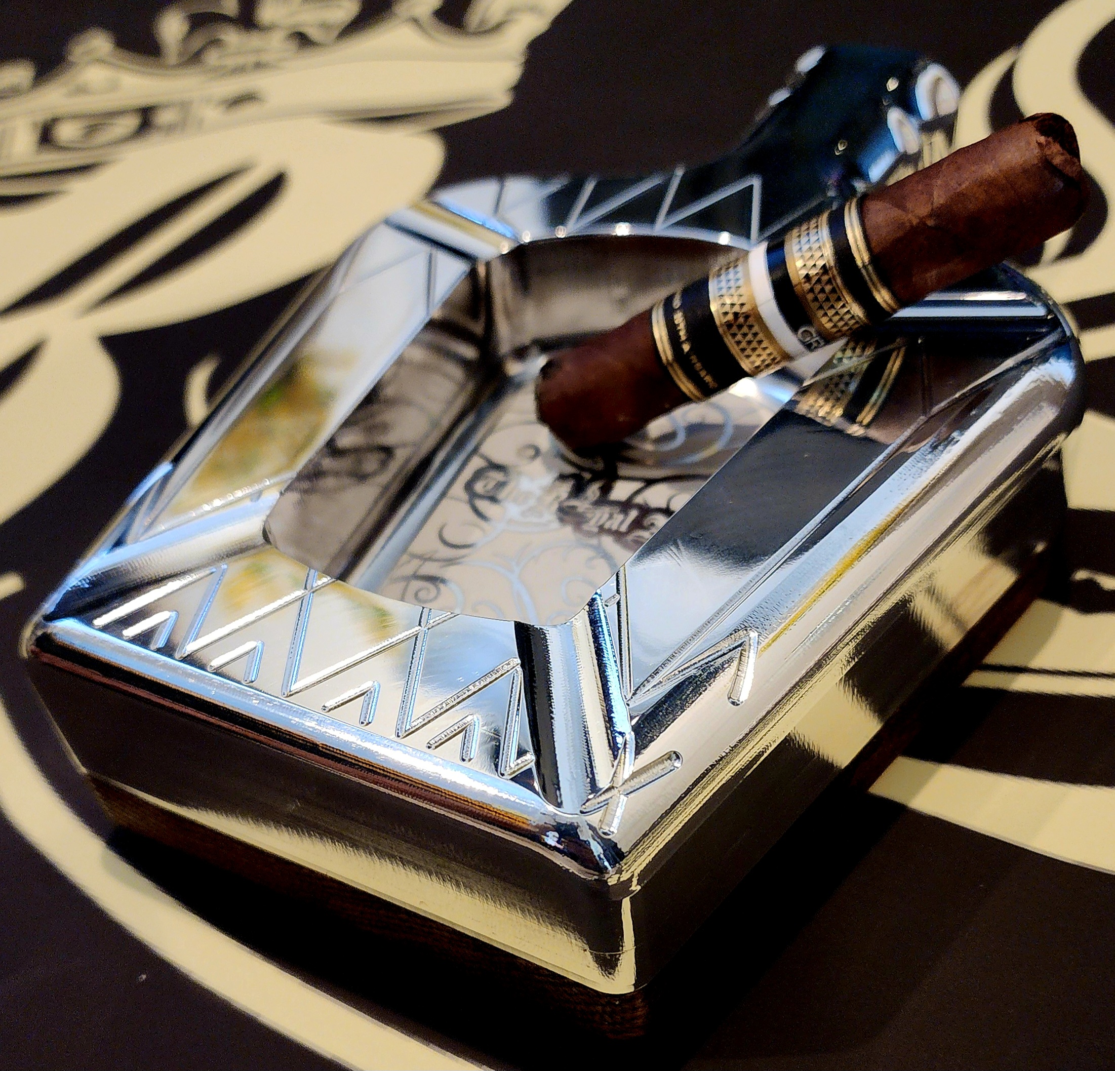 The Royal Ash Crown – The Royal Ash